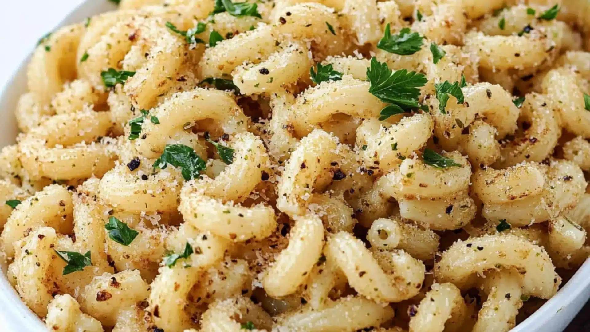 Garlic Bread Pasta: 5 Delicious Reasons to Make It Tonight - Things Cook